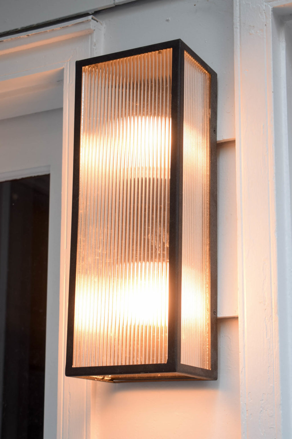 Choosing MCM Exterior Lighting: what you need to know • PMQ for two