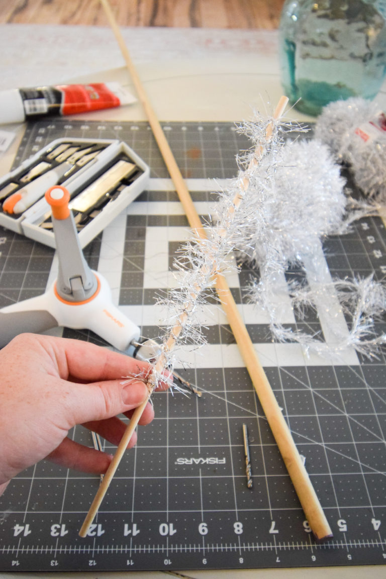 How to DIY a Tinsel Christmas Tree • PMQ for two